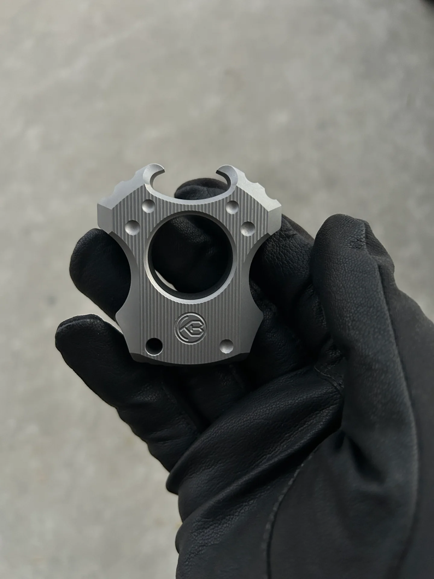 KB KB454A Titanium Knuckles Silver - pxmxraz